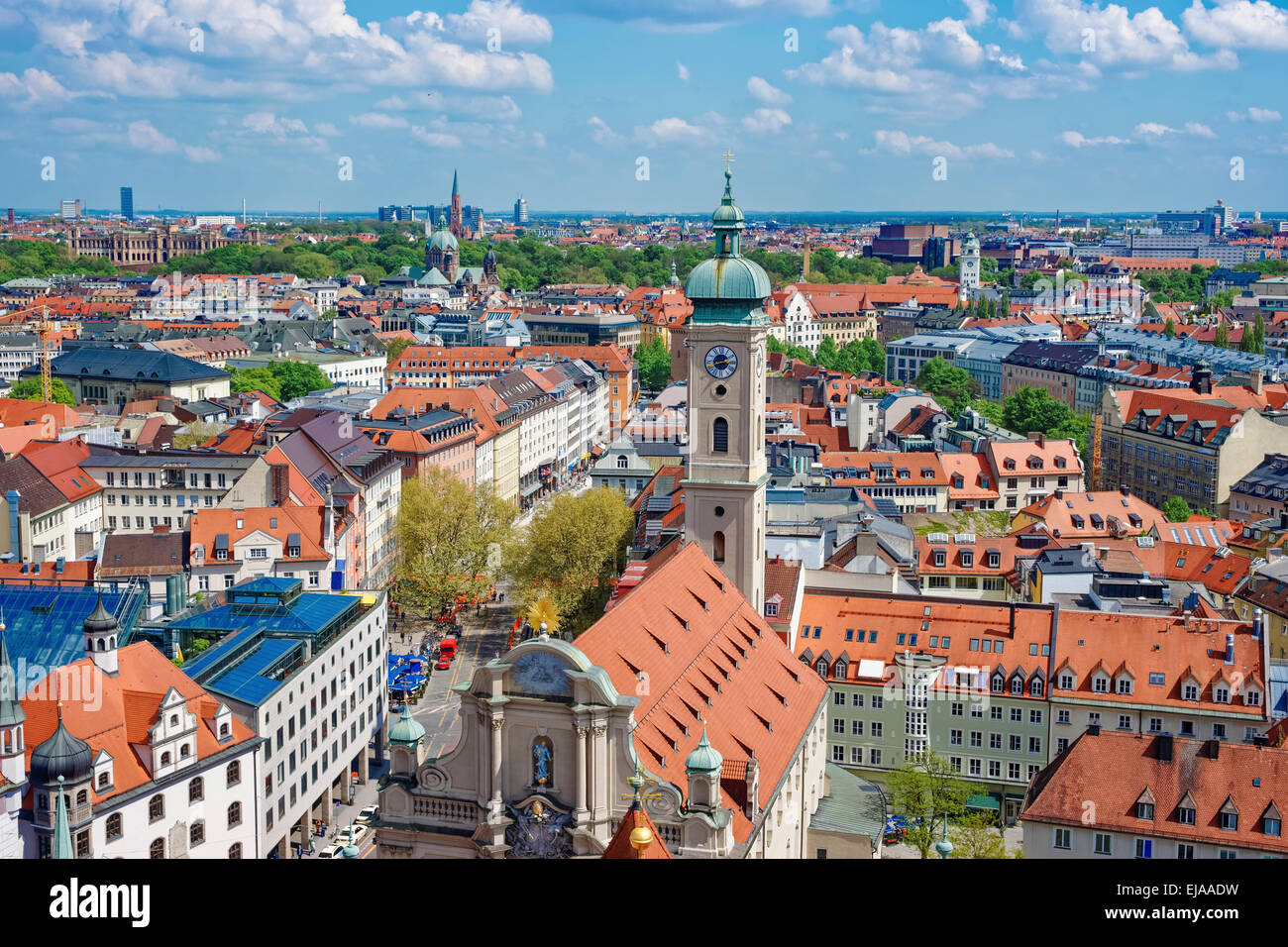 Munich skyline -Fotos und -Bildmaterial in hoher Auflösung – Alamy