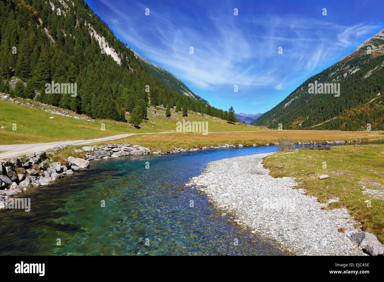 Agua transparente -Fotos und -Bildmaterial in hoher Auflösung – Alamy