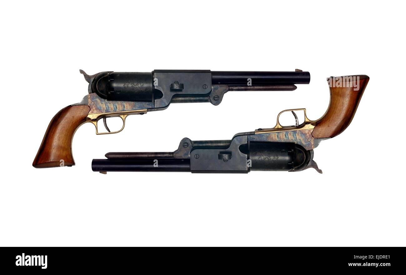 zwei identische alt Metall Colt Revolver auf weißem Hintergrund ...
