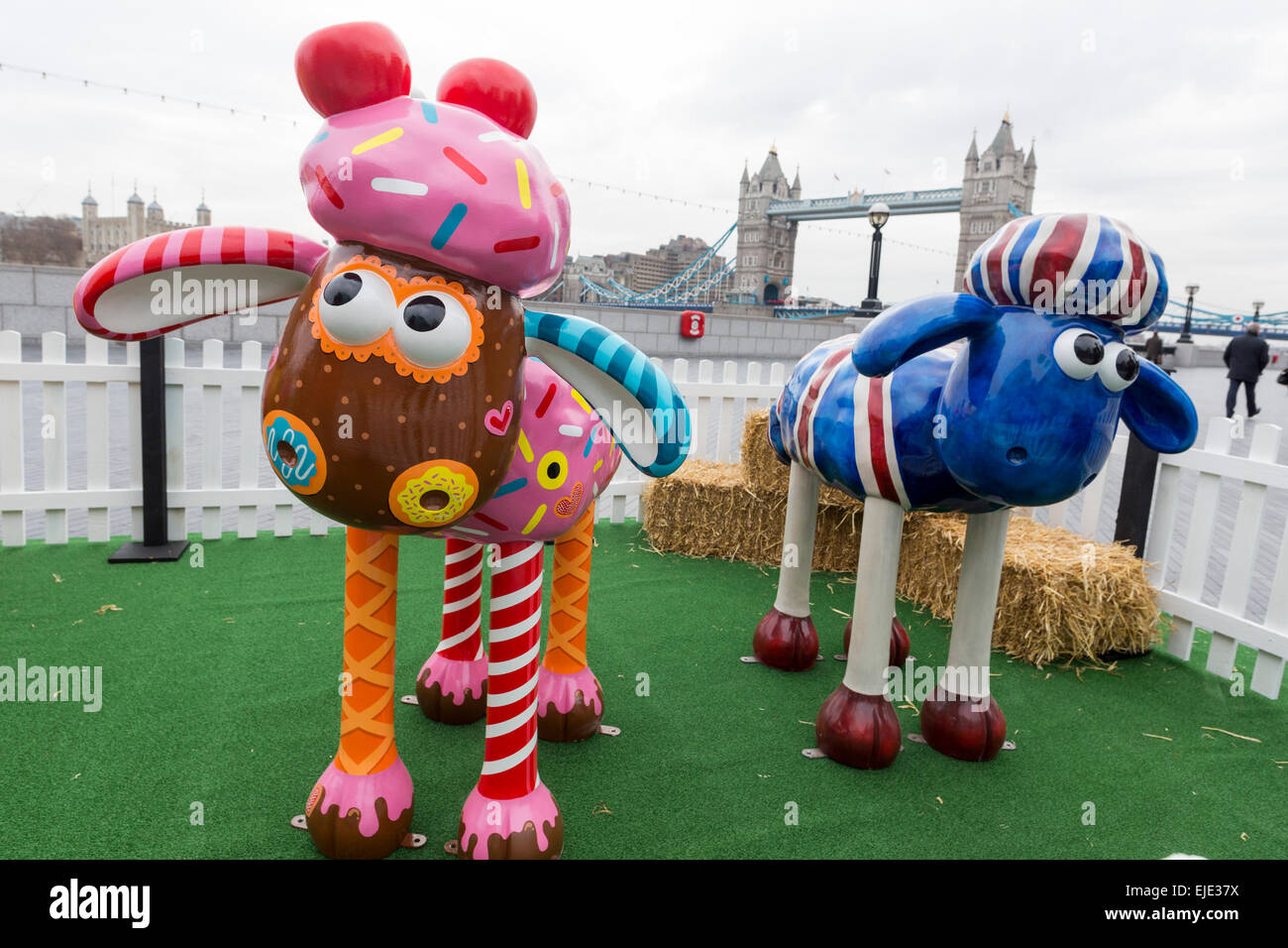 London, UK. 24. März 2015. Designed by Emily Golden (Candy Baa) und ...