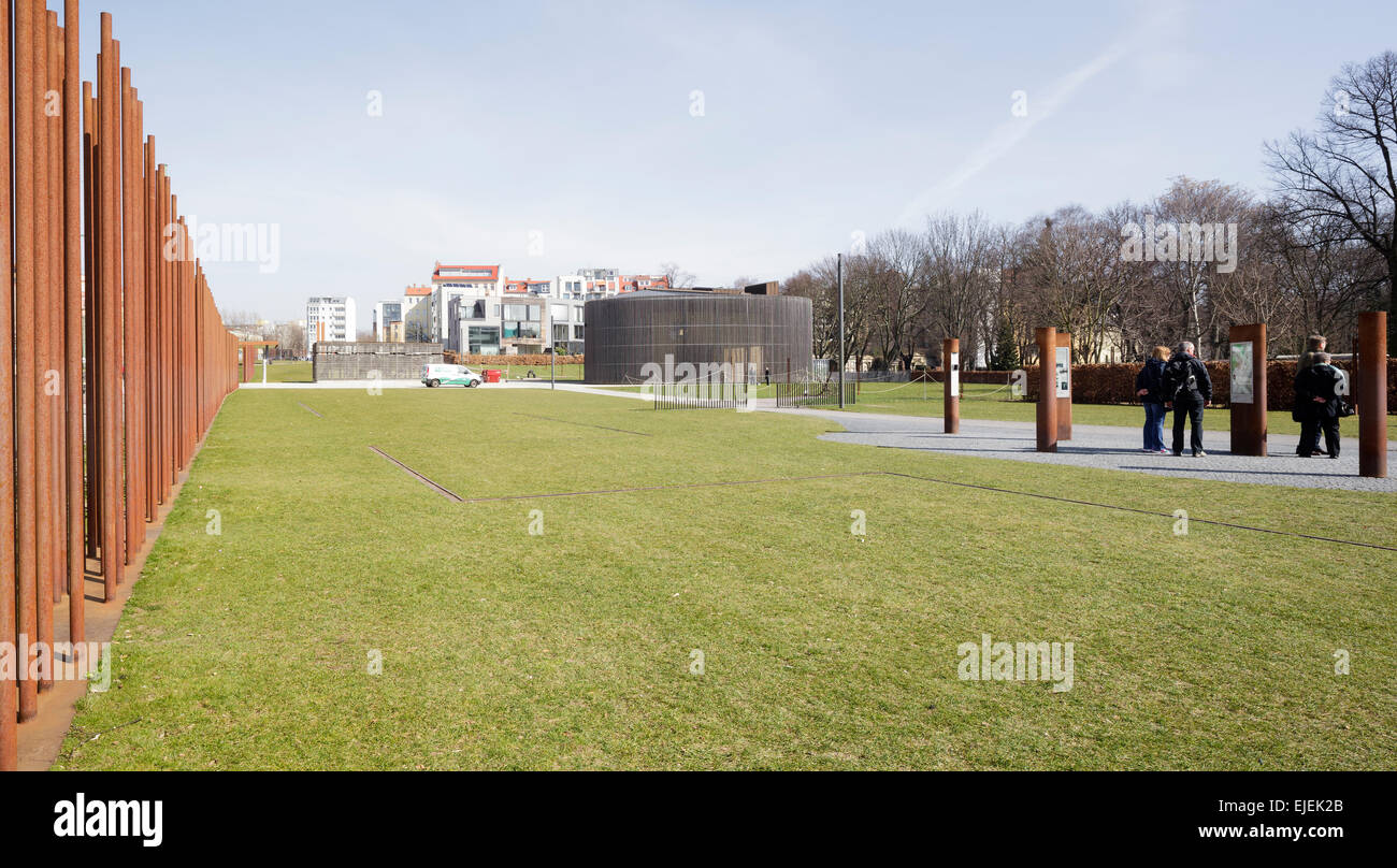 Gedenkstätte Berliner Mauer-Zentrum, Open-Air-Ausstellung in den ...