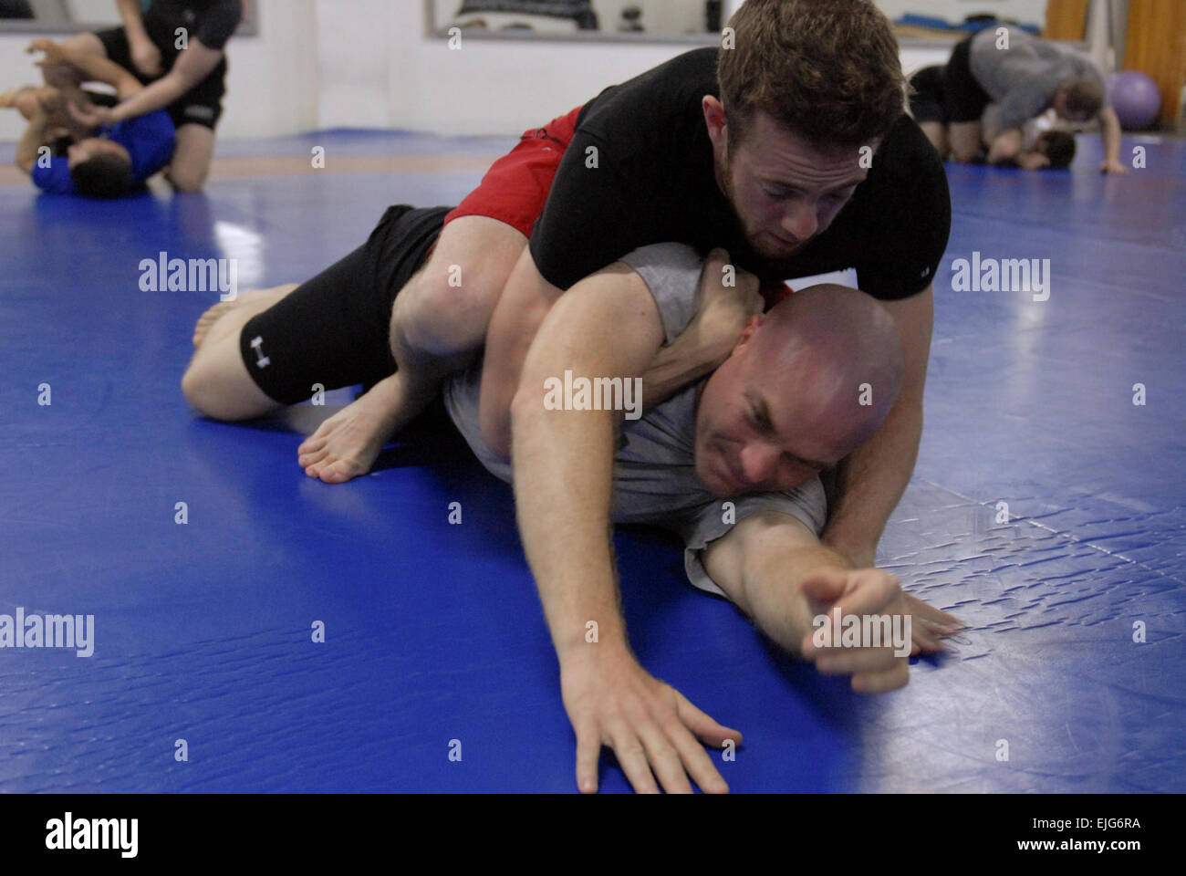 Modern army combatives program -Fotos und -Bildmaterial in hoher ...