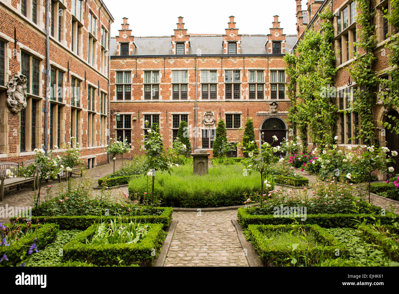Plantin moretus museum antwerp -Fotos und -Bildmaterial in hoher ...