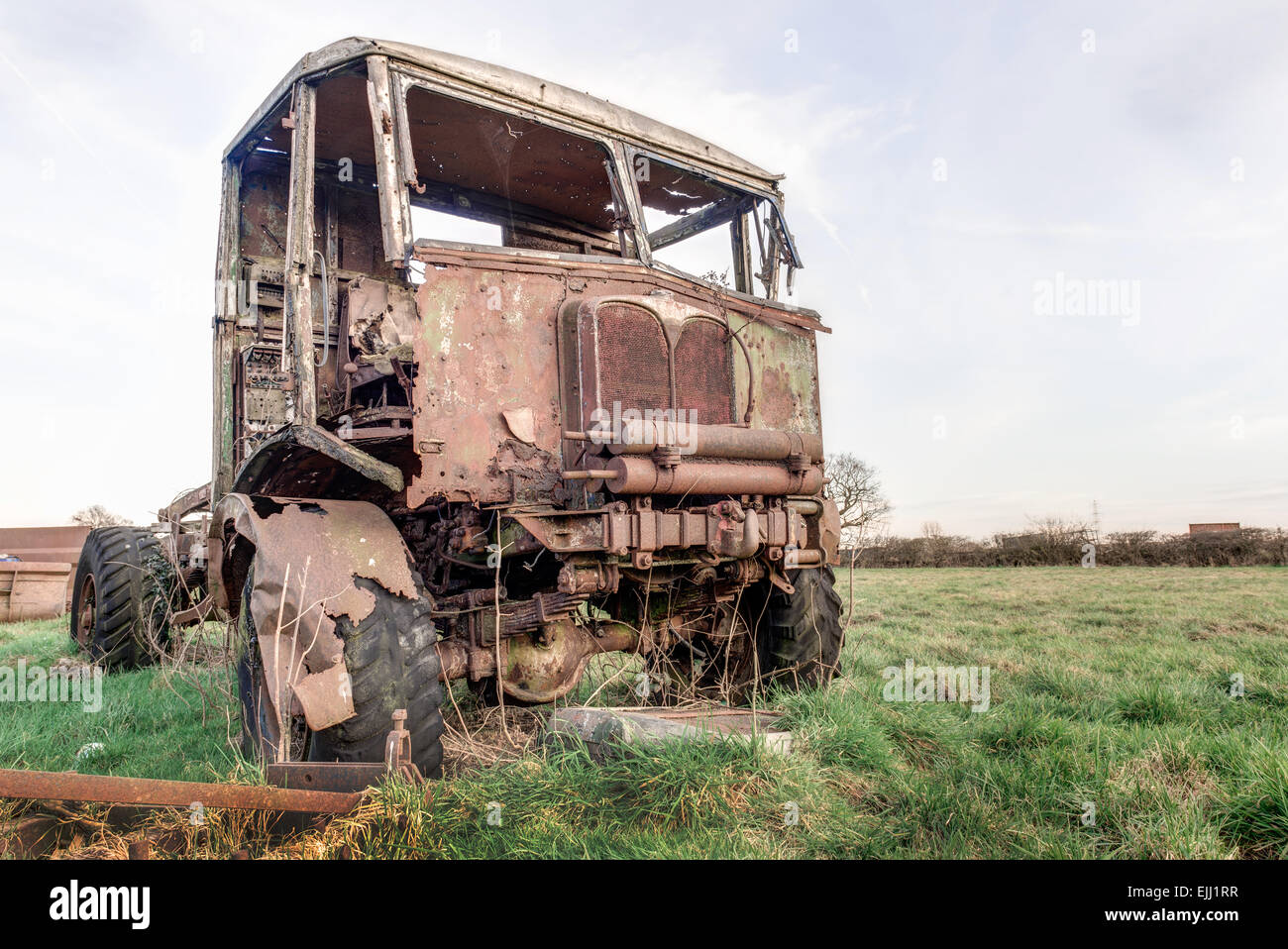 Aec matador artillerie traktor -Fotos und -Bildmaterial in hoher ...