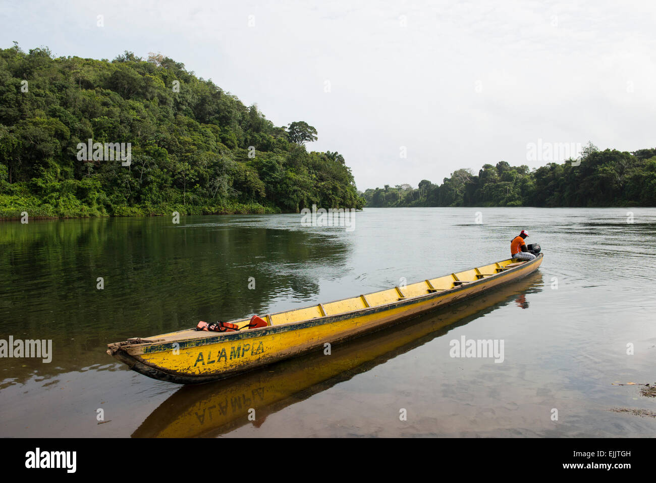 Boot auf dem Fluss Suriname, Bergendal, Suriname Stockfotografie - Alamy