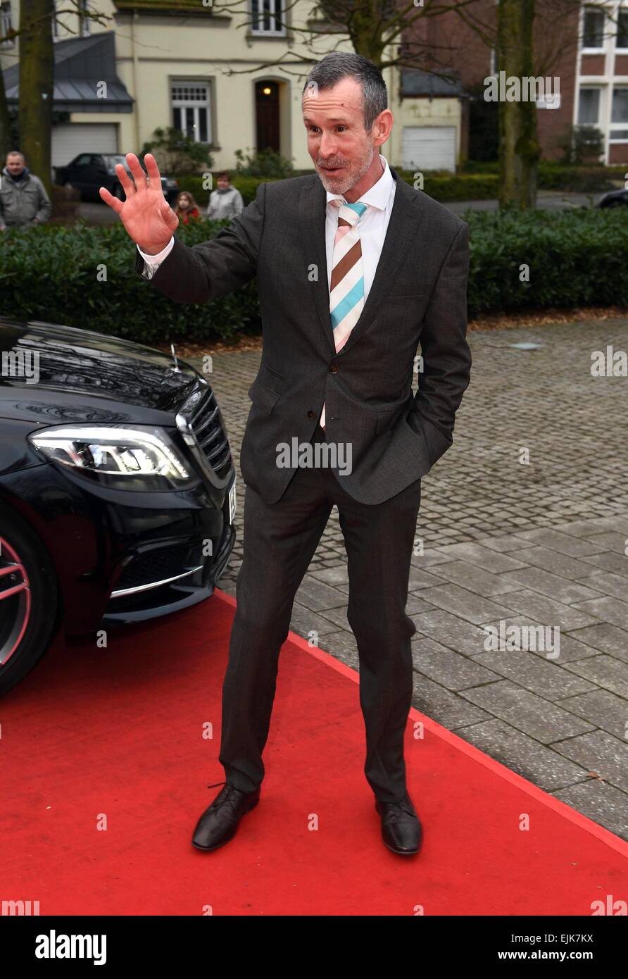 Marl, Deutschland. 27. März 2015. Schauspieler Ulrich Matthes kommt bei ...