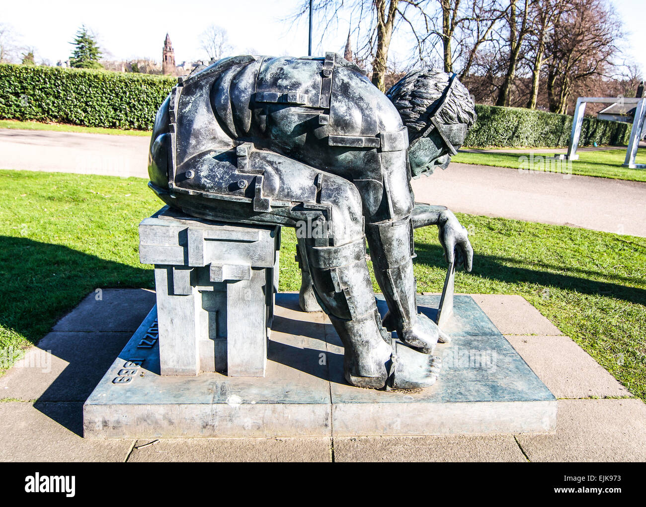 Eine sehr große und weit mehr als lebensgroße Statue des bekannten ...
