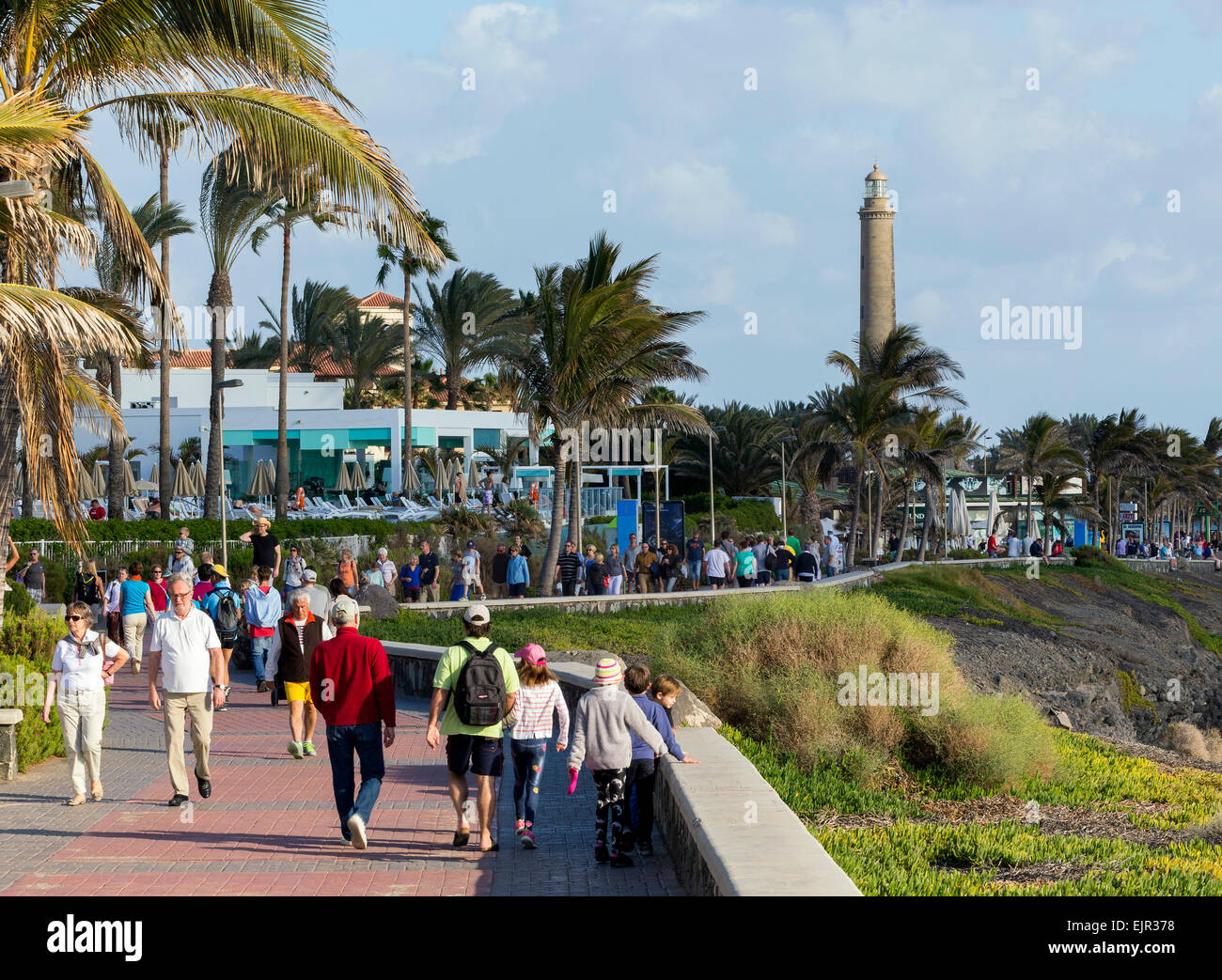 Promenade am leuchtturm faro de maspalomas -Fotos und -Bildmaterial in ...