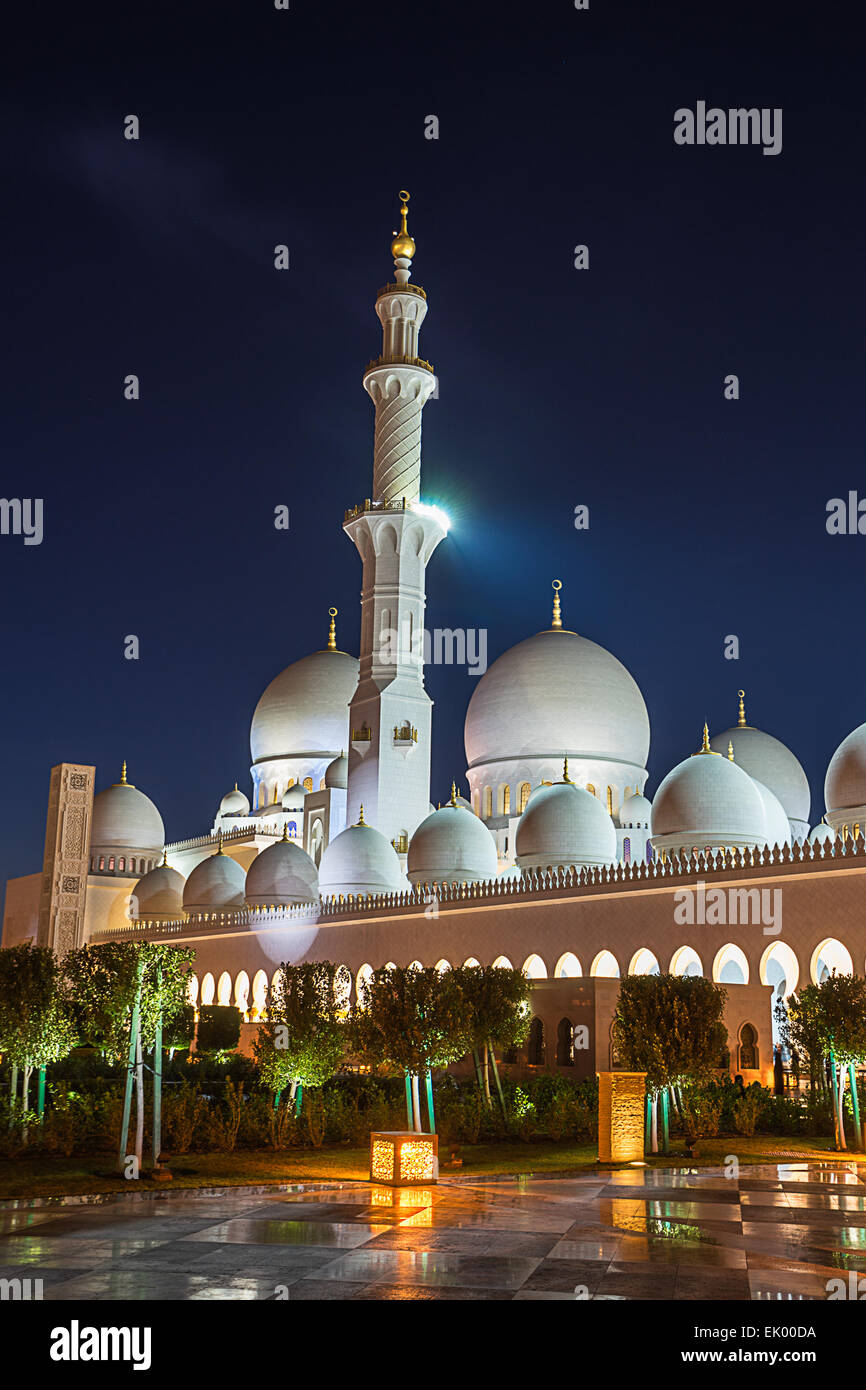 Sheikh Zayed Grand Moschee in Abu Dhabi Stockfotografie - Alamy