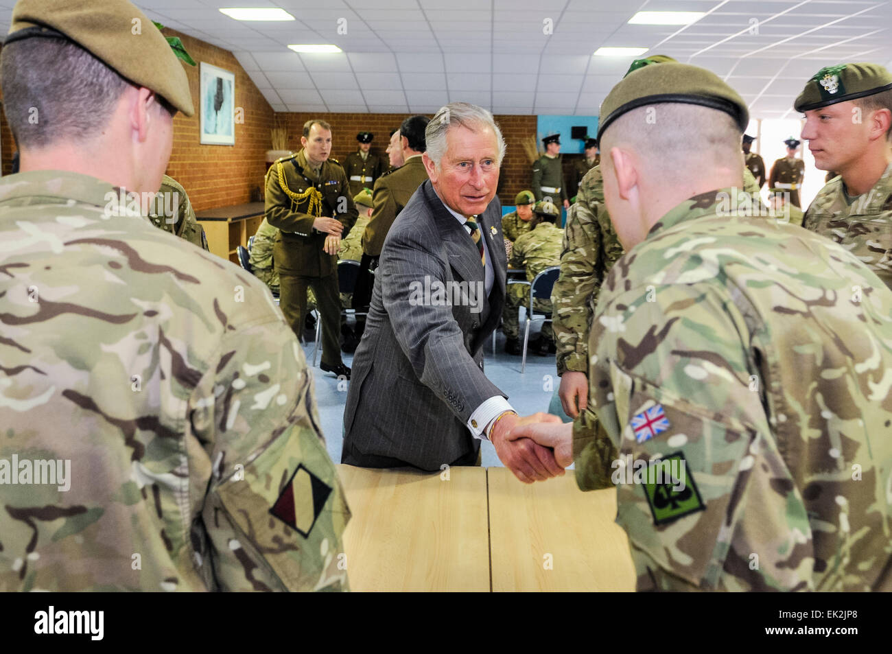Belfast, Nordirland. 2. April 2014 - trifft Charles, Prinz von Wales ...