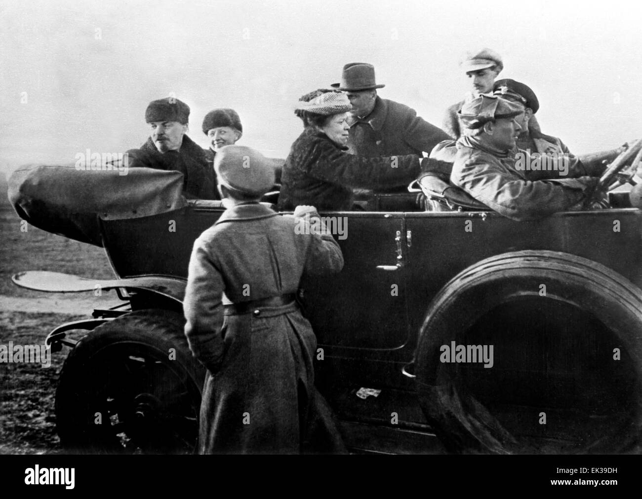 1918 Vladimir Lenin Stockfotos und -bilder Kaufen - Alamy