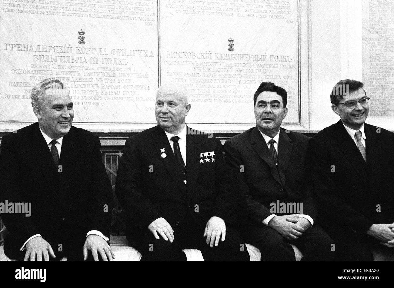 Moskau. Die XXII Kongress der KPdSU, 1961. L-r: Mitglieder des ...