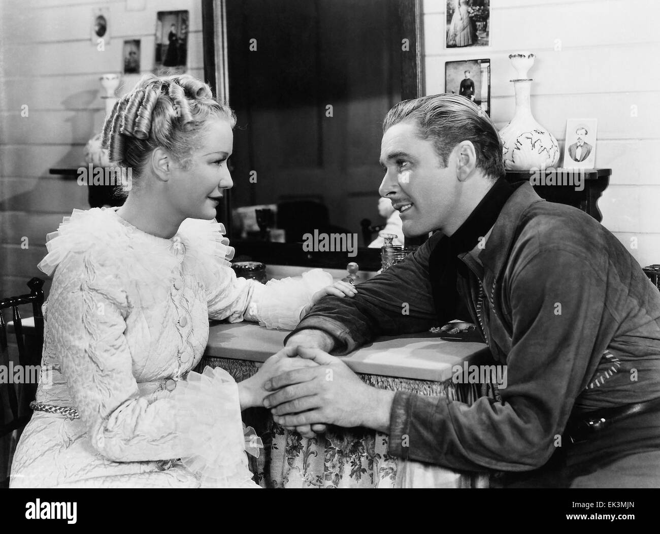 Miriam Hopkins Errol Flynn Virginia Stockfotos und -bilder Kaufen - Alamy