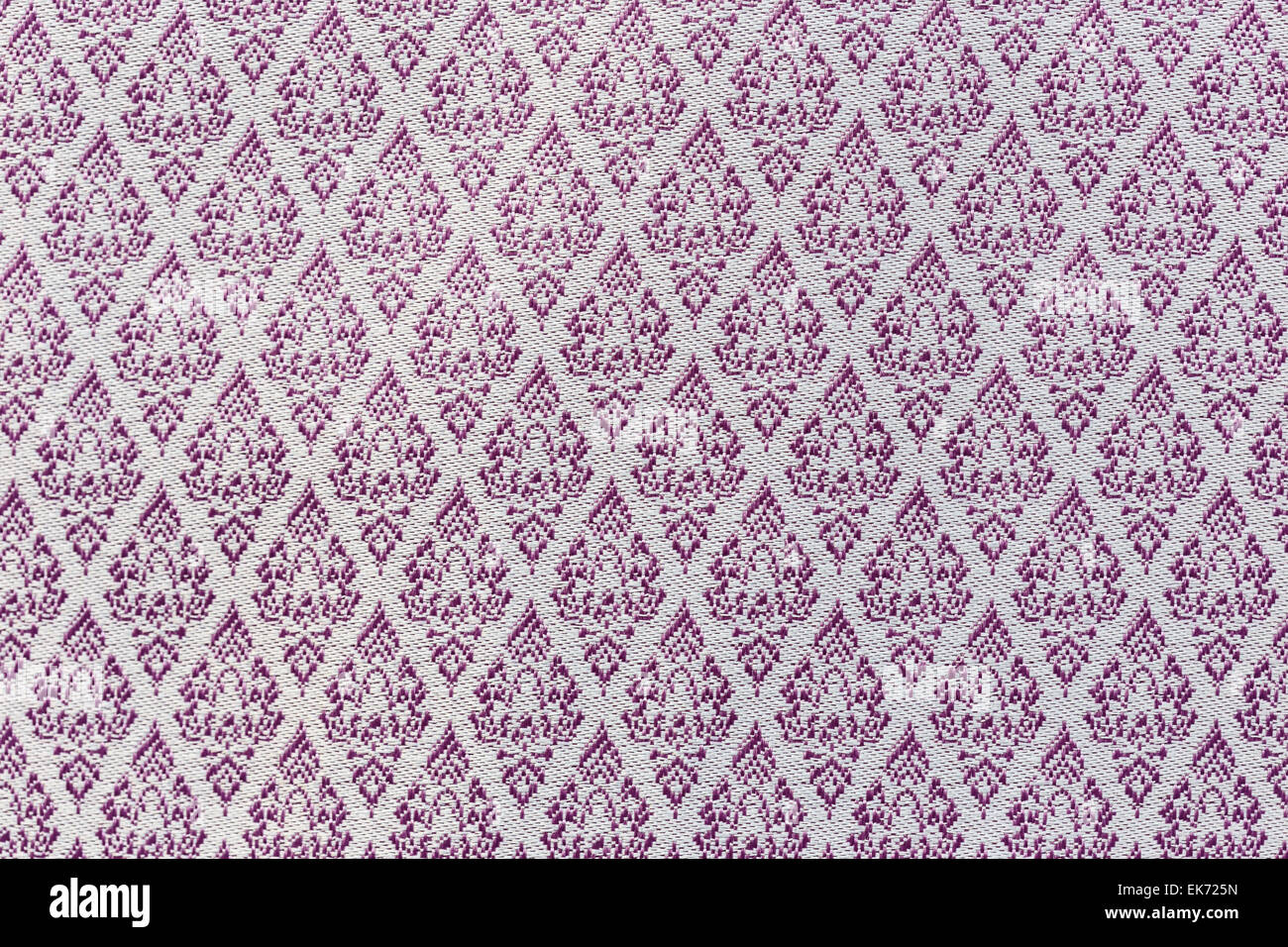 Thai silk fabric pattern -Fotos und -Bildmaterial in hoher Auflösung ...