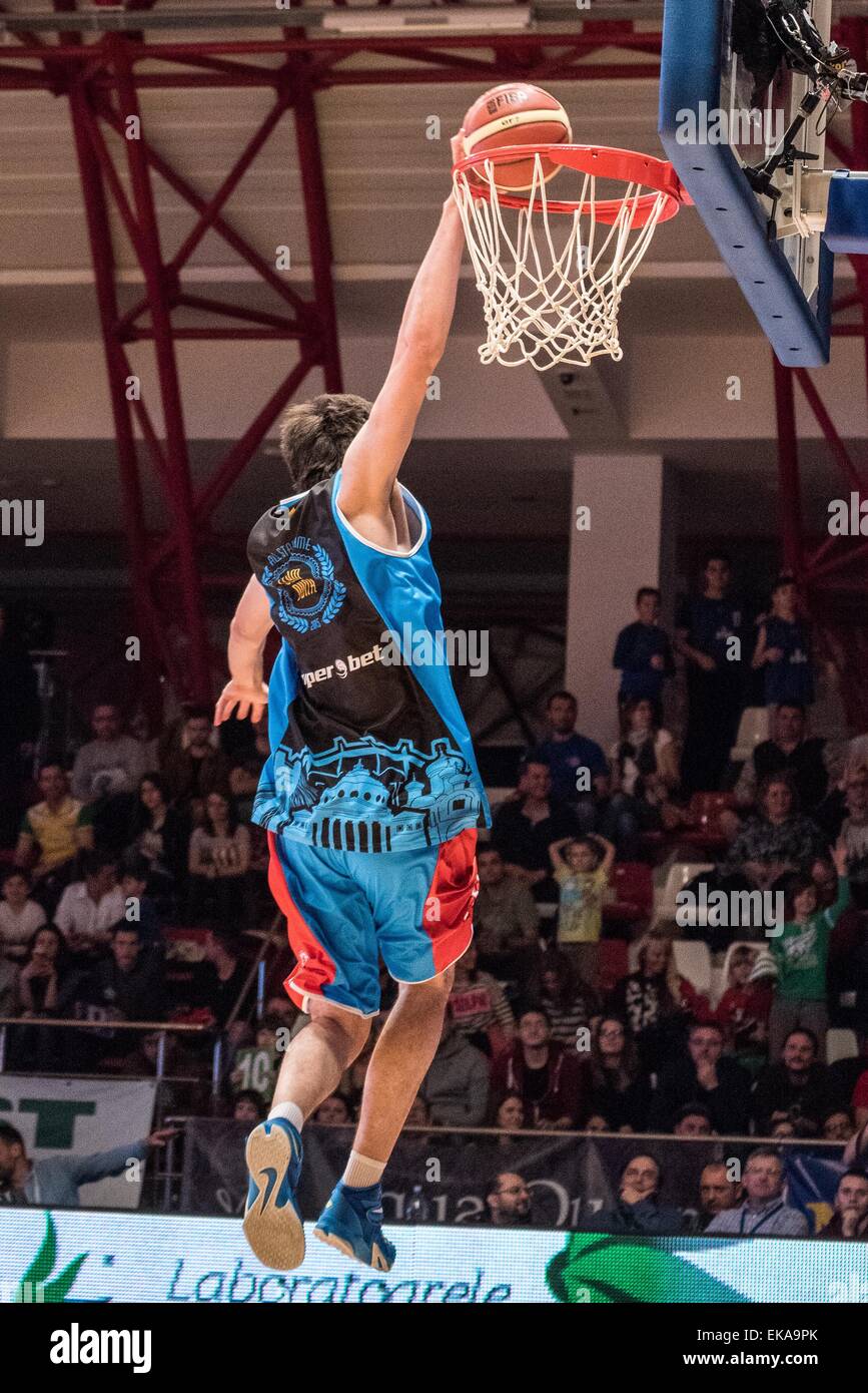 Catalin soare -Fotos und -Bildmaterial in hoher Auflösung – Alamy