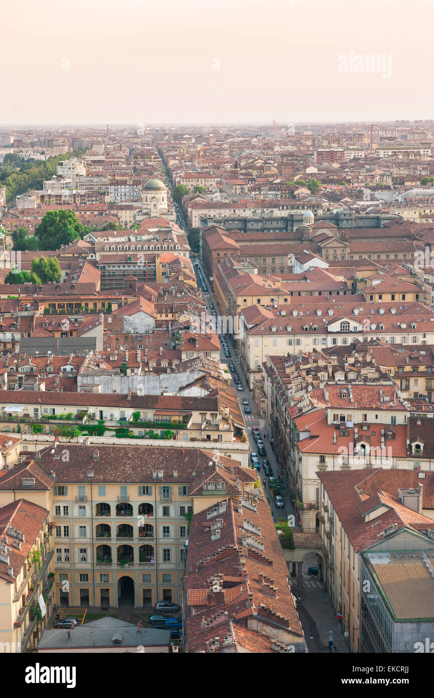 Stadtbild turin -Fotos und -Bildmaterial in hoher Auflösung – Alamy