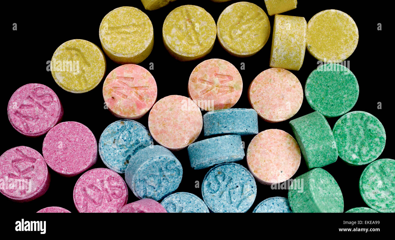 Ecstasy pills 3 -Fotos und -Bildmaterial in hoher Auflösung – Alamy