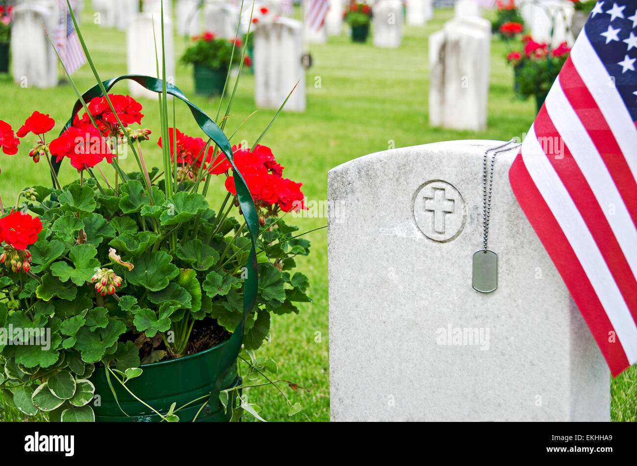 Grabstein und flagge Stockfotos und -bilder Kaufen - Alamy
