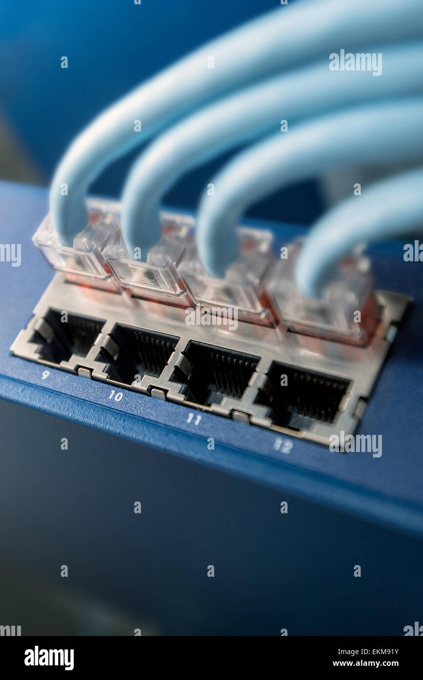 Netzwerk schalter -Fotos und -Bildmaterial in hoher Auflösung – Alamy