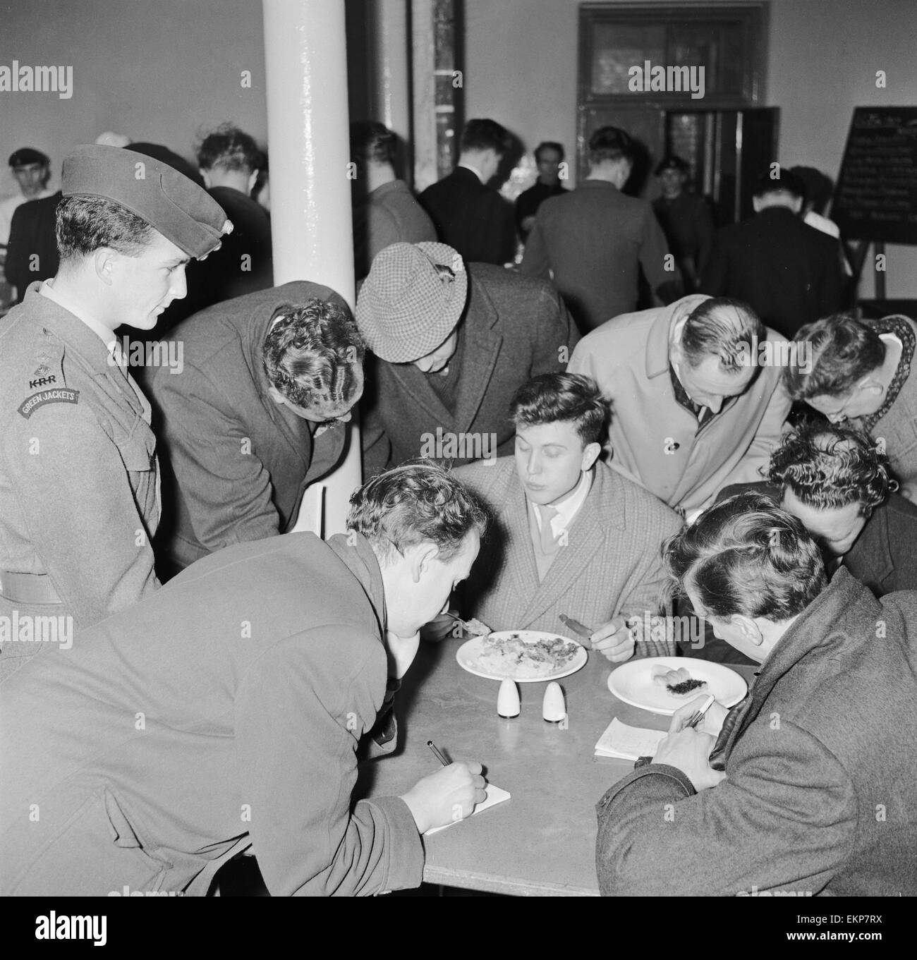 Britische Pop-Sängerin Terry Dene Winchester Barracks als er seine zwei ...