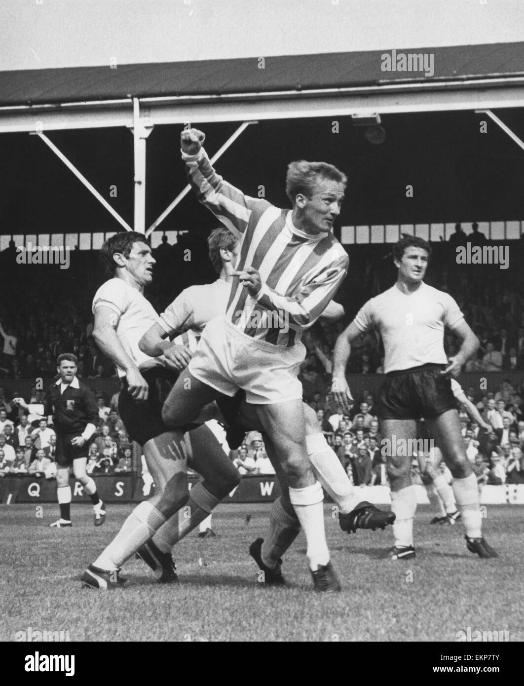 Stoke city victoria ground -Fotos und -Bildmaterial in hoher Auflösung ...