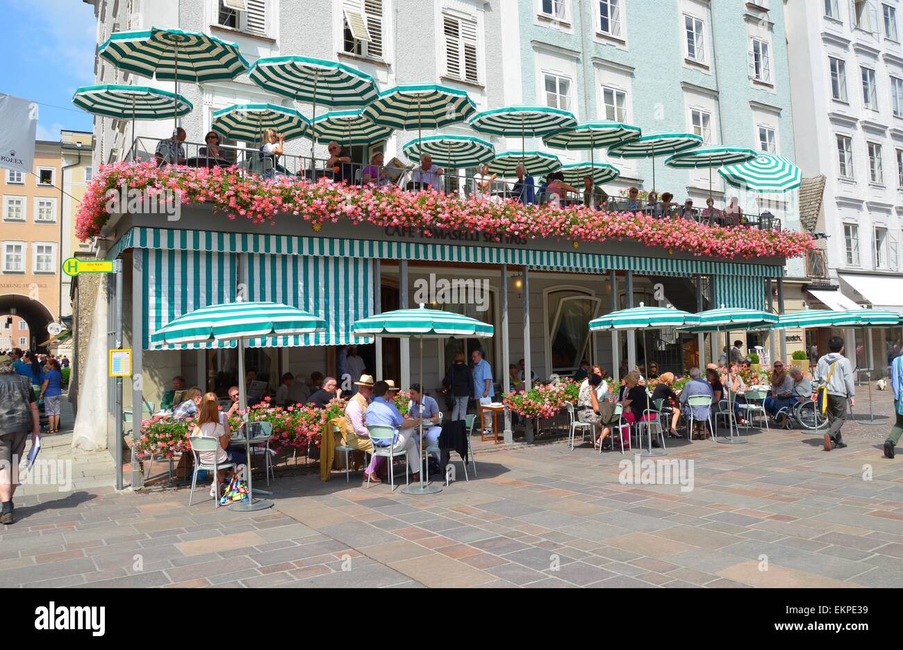 Das 300-Jahr-alten österreichischen Kaffee-Haus in SalzburgCafé ...