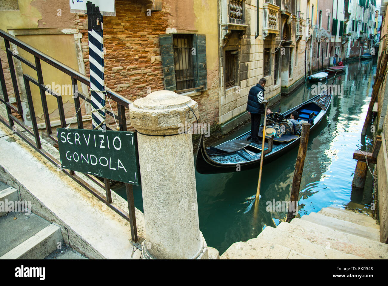 Gondel sightseeing -Fotos und -Bildmaterial in hoher Auflösung – Alamy