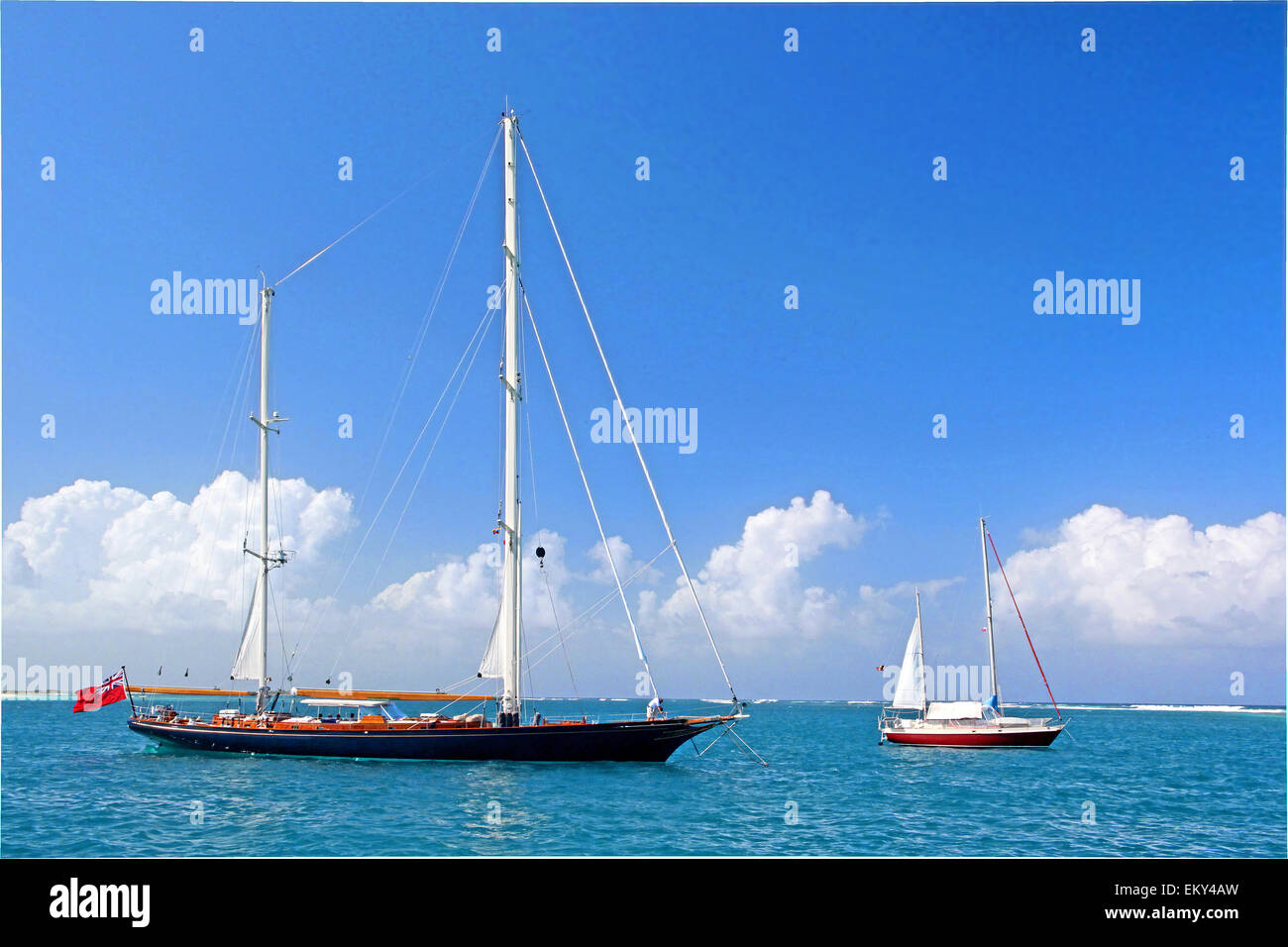 Sailing boats -Fotos und -Bildmaterial in hoher Auflösung – Alamy