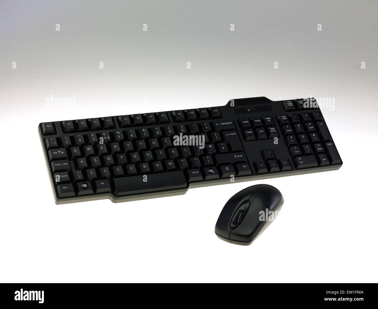 Plain black keyboard -Fotos und -Bildmaterial in hoher Auflösung – Alamy