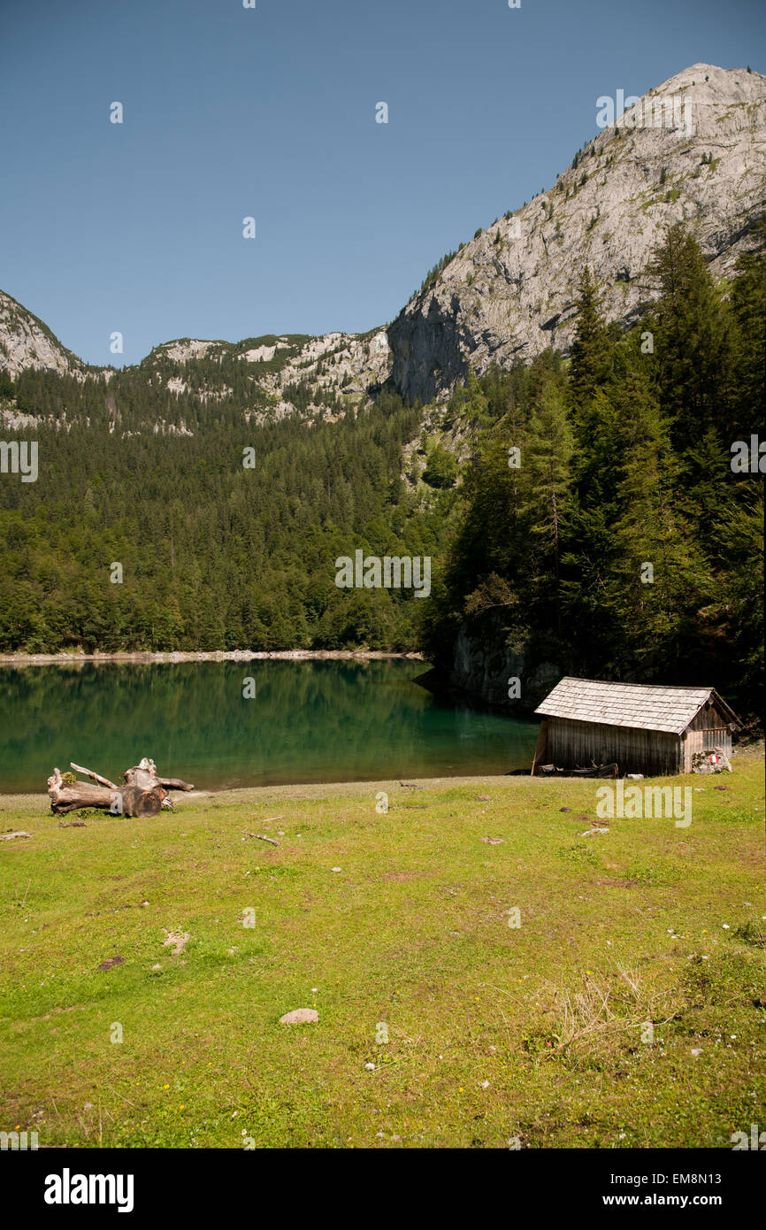 Hinterer Gosausee Mit Almhütte, Gosau, Oberösterreich, Österreich ...