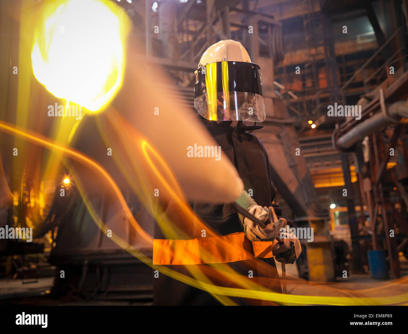 Steelworker furnace -Fotos und -Bildmaterial in hoher Auflösung – Alamy