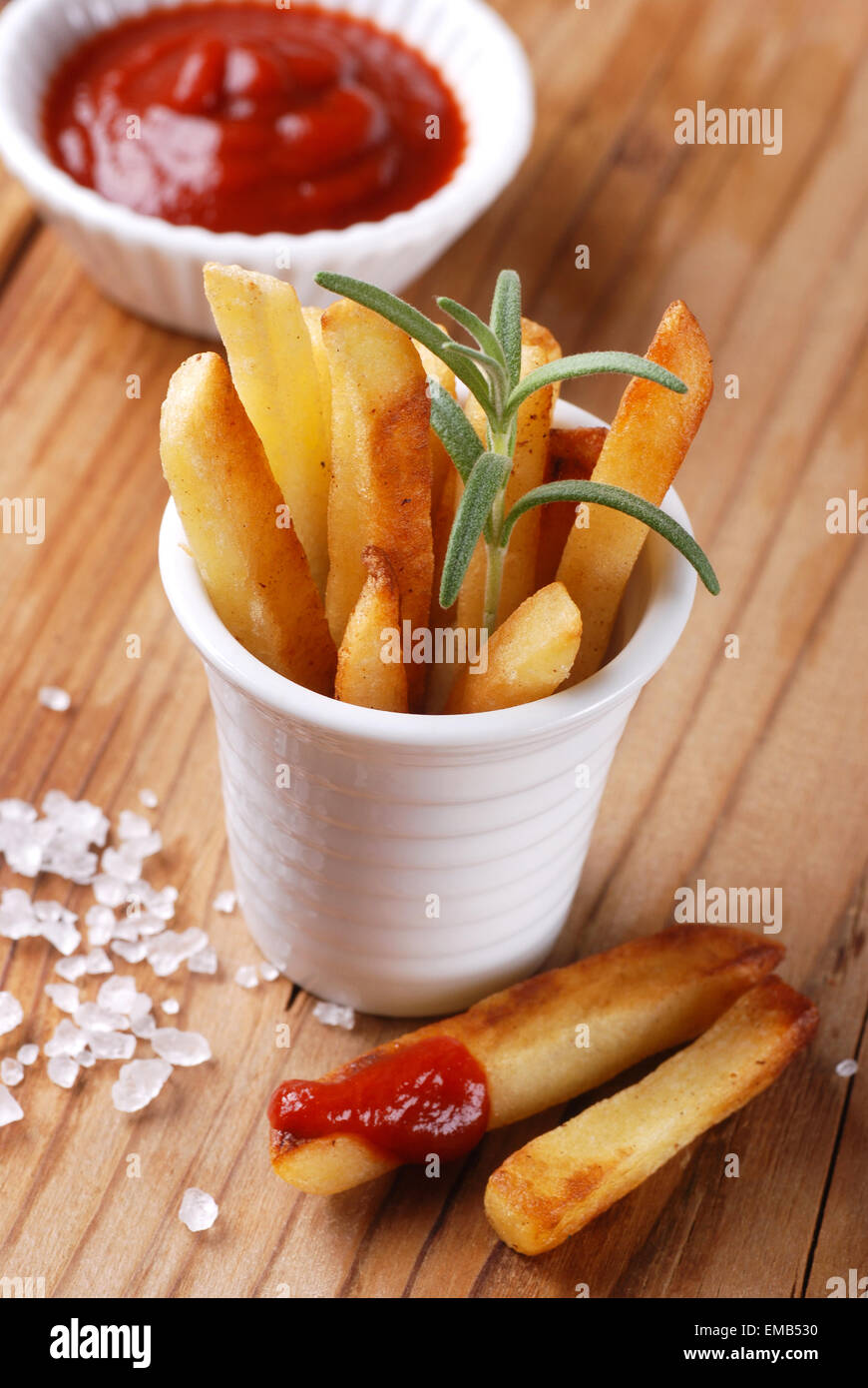 Goldene Pommes Frites Stockfotos und -bilder Kaufen - Alamy