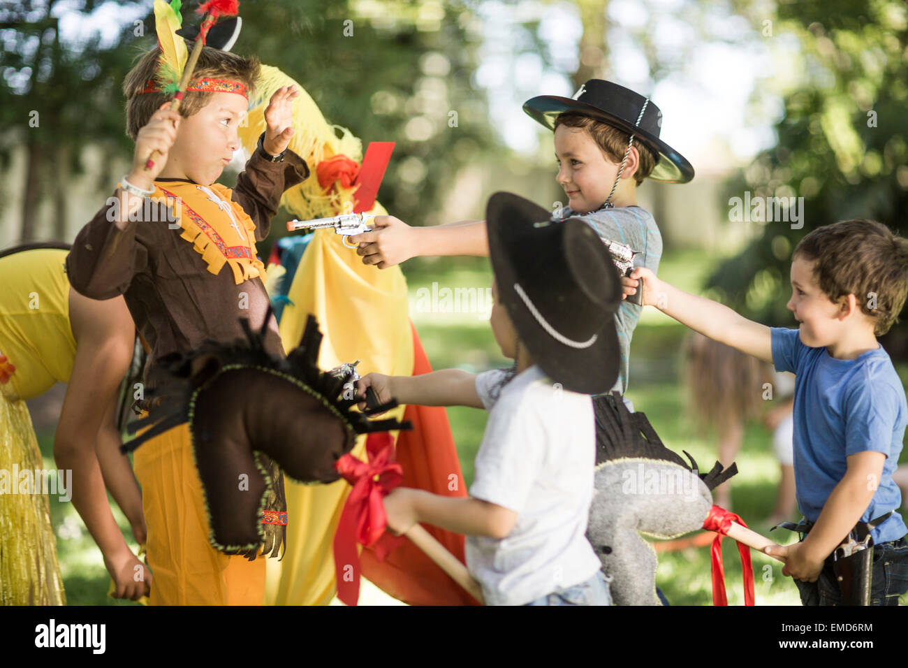 Cowboys And Indians Fighting Stockfotos und -bilder Kaufen - Alamy