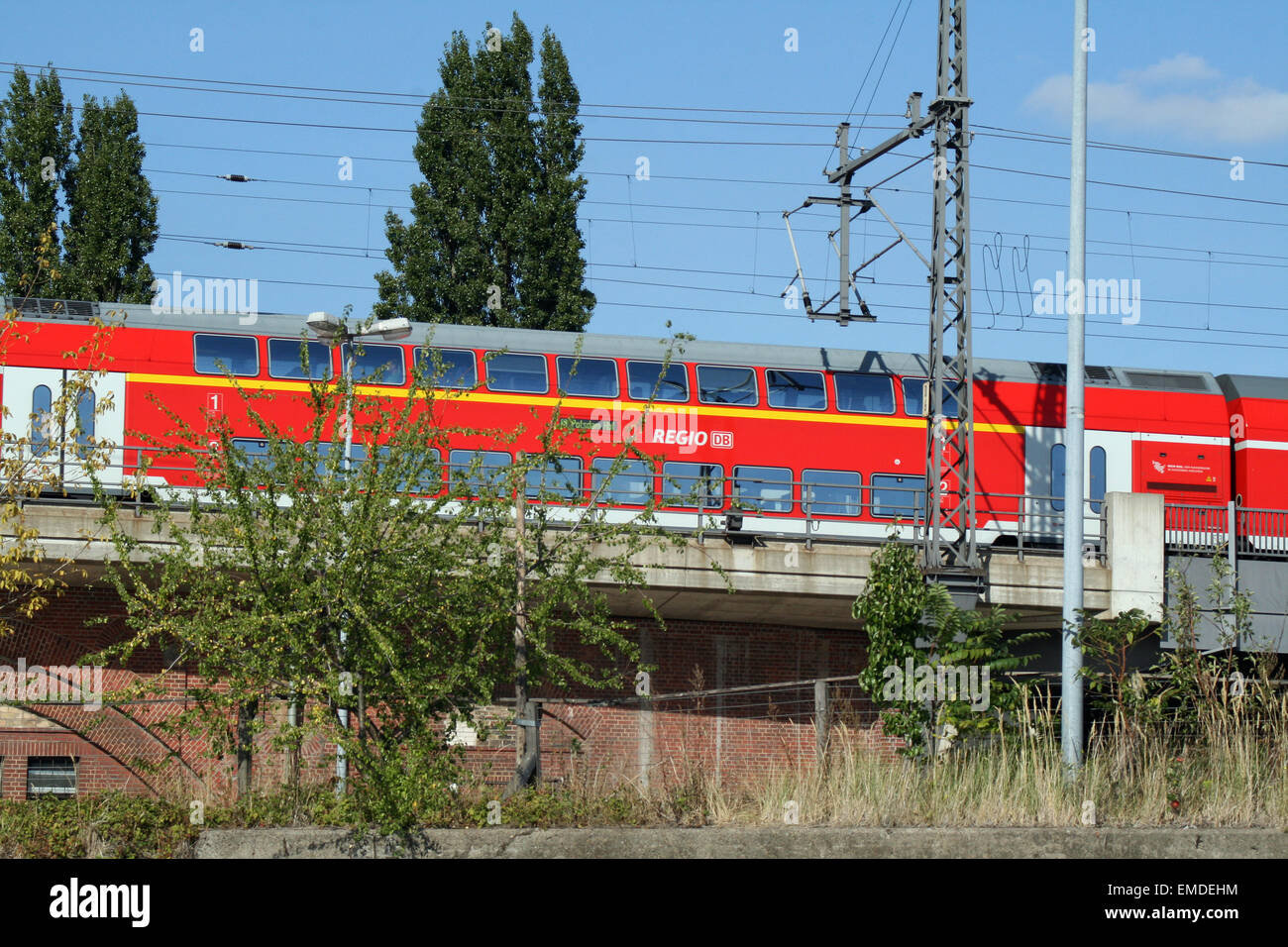 Berlin train -Fotos und -Bildmaterial in hoher Auflösung – Alamy