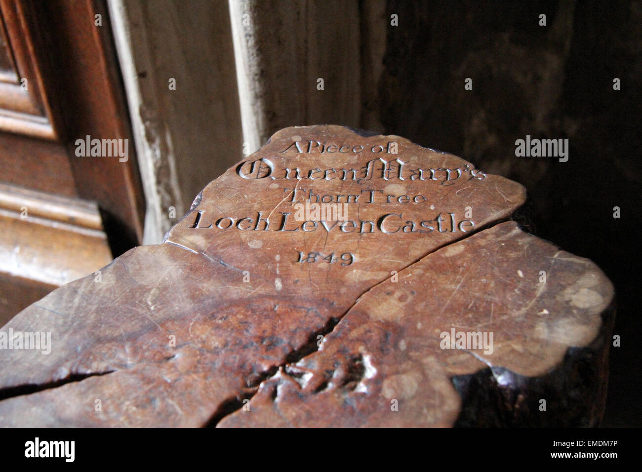 Holz gravieren -Fotos und -Bildmaterial in hoher Auflösung – Alamy