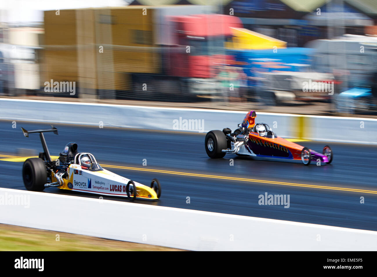 Dragster racing santa pod raceway -Fotos und -Bildmaterial in hoher ...