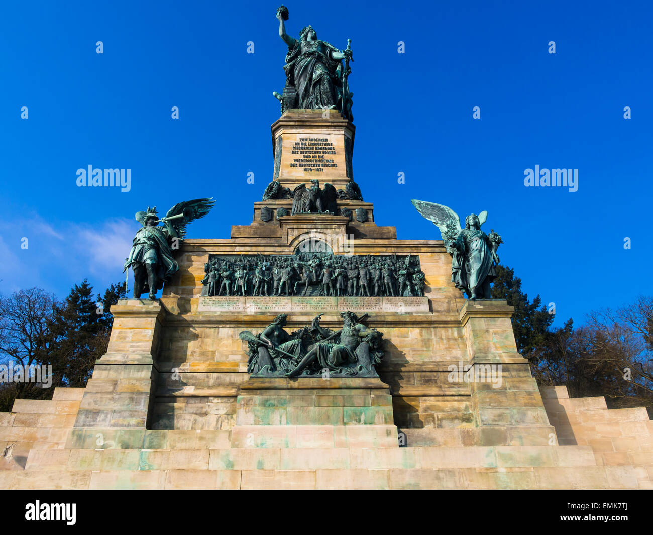 Niederwald denkmal -Fotos und -Bildmaterial in hoher Auflösung – Alamy