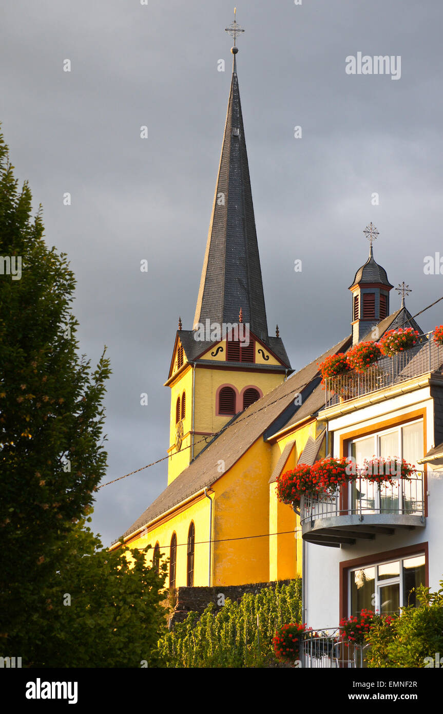 Katholischen st stephanus kirche -Fotos und -Bildmaterial in hoher ...