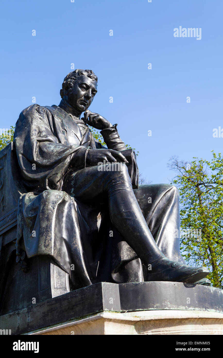 Edward jenner statue -Fotos und -Bildmaterial in hoher Auflösung – Alamy