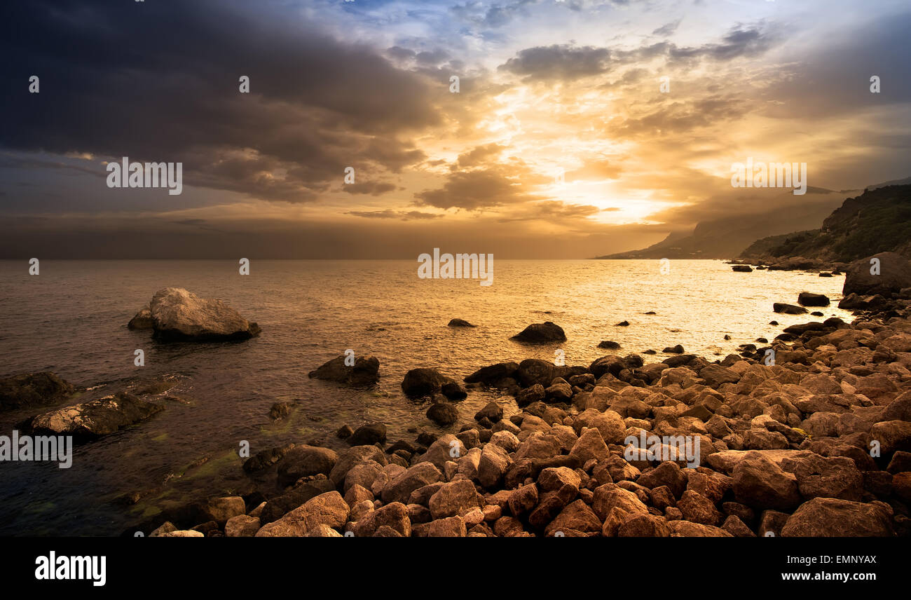 Felsen Bei Sonnenuntergang Stockfotos und -bilder Kaufen - Alamy