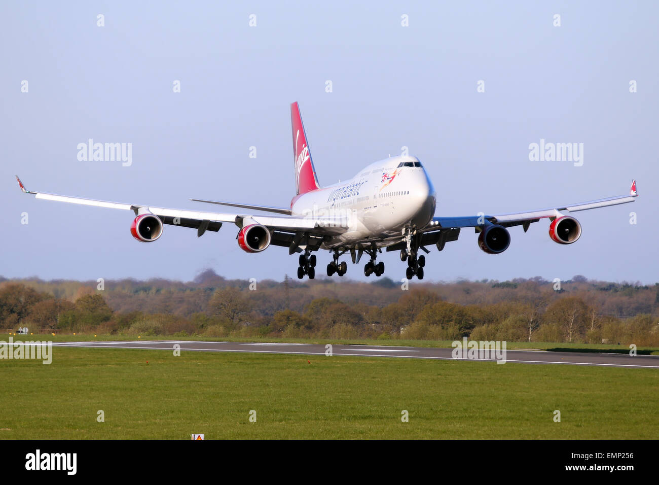 Jungfrau boeing 747 -Fotos und -Bildmaterial in hoher Auflösung – Alamy