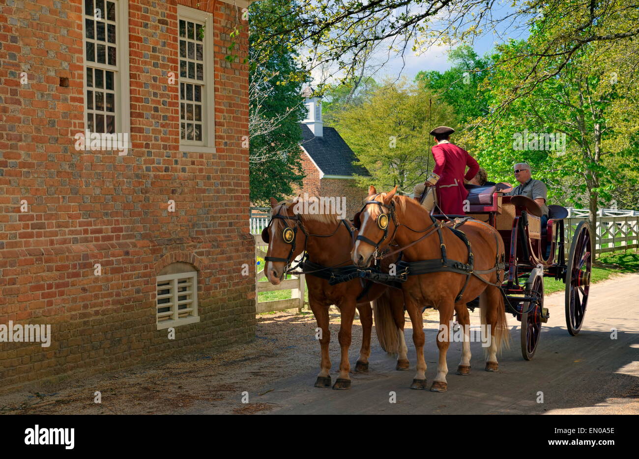 Pferdekutsche kolonial williamsburg virginia -Fotos und -Bildmaterial ...