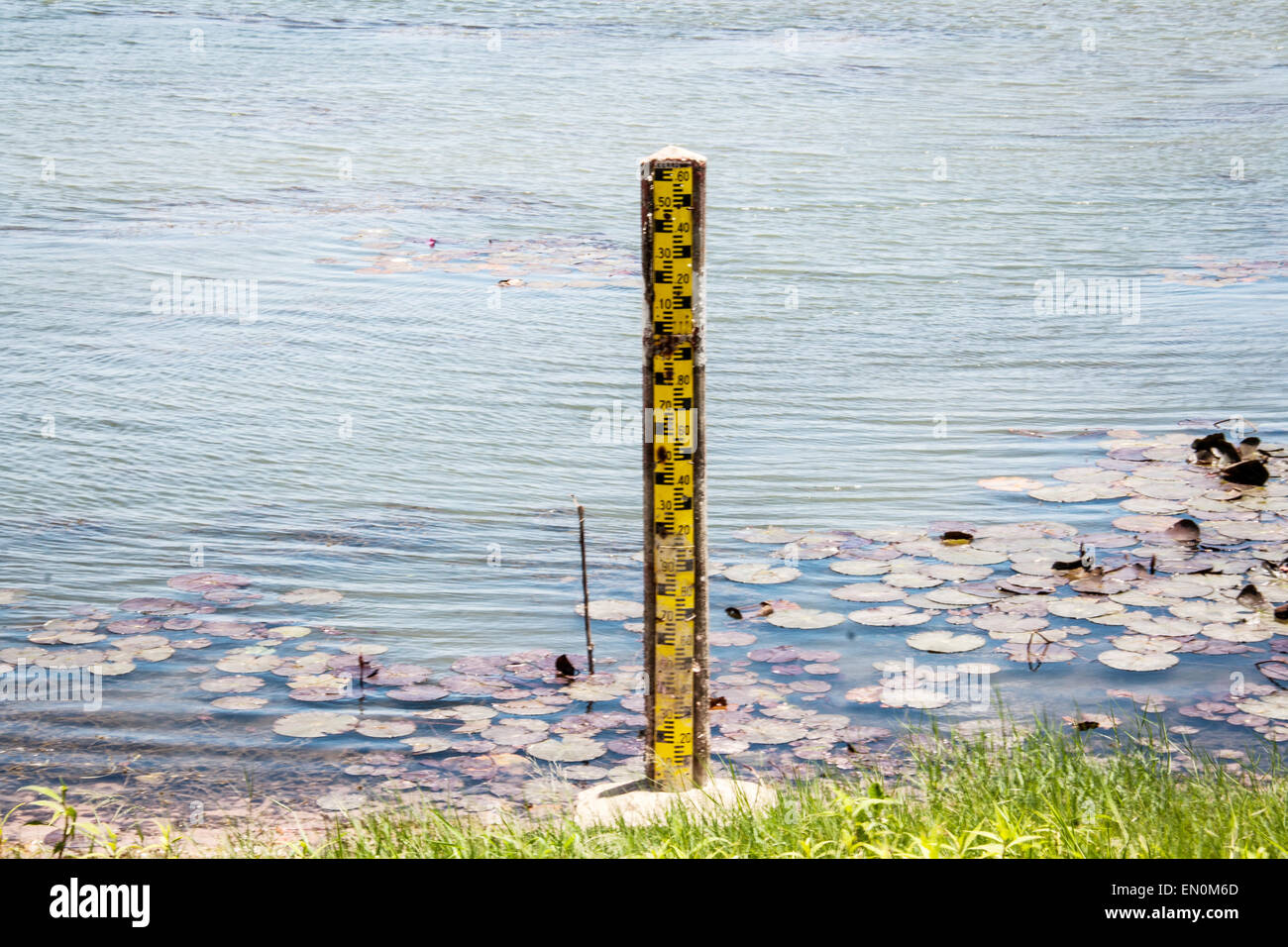 Wasserstands pegelmesser -Fotos und -Bildmaterial in hoher Auflösung ...