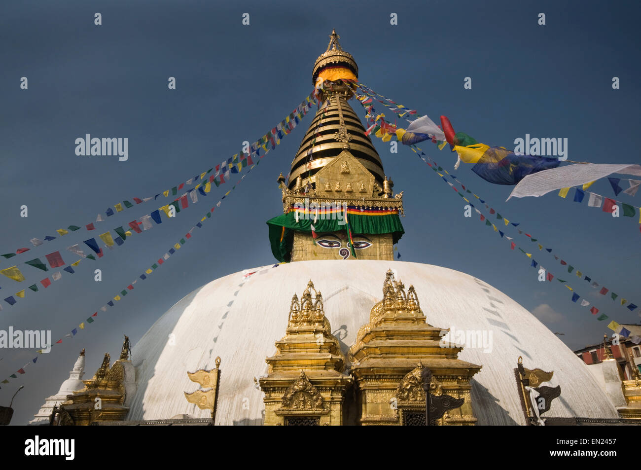 Kathmandu buddhistischer tempel -Fotos und -Bildmaterial in hoher ...
