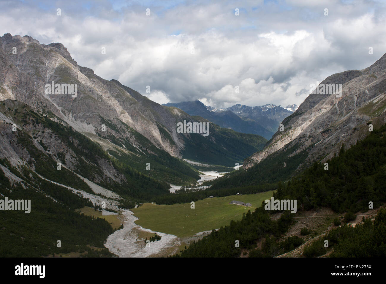 Engadin valley -Fotos und -Bildmaterial in hoher Auflösung – Alamy