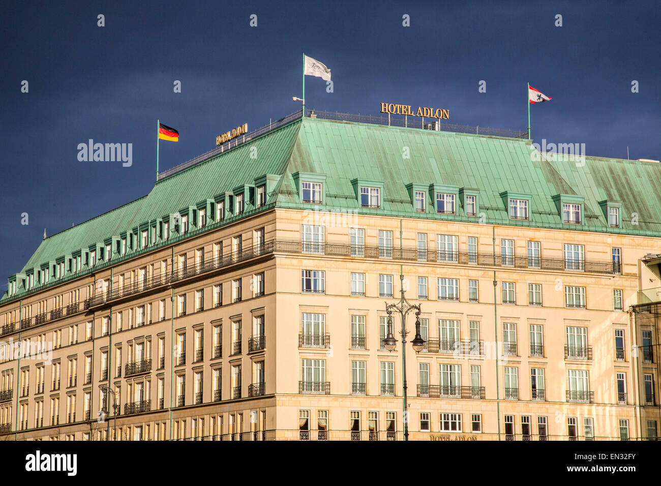 At adlon hotel berlin -Fotos und -Bildmaterial in hoher Auflösung – Alamy