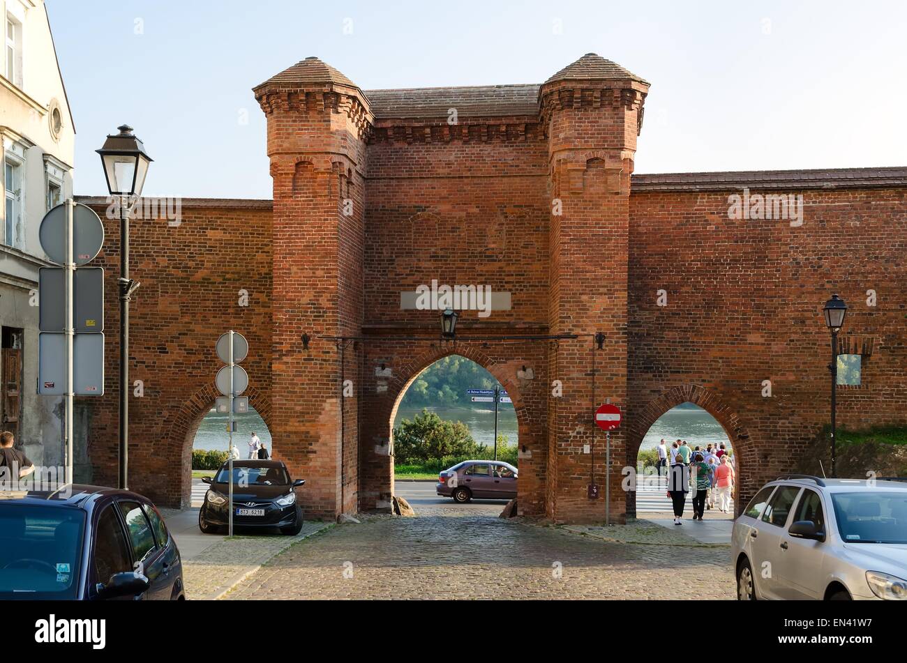 Torun mittelalterliche verteidigungsmauern -Fotos und -Bildmaterial in ...