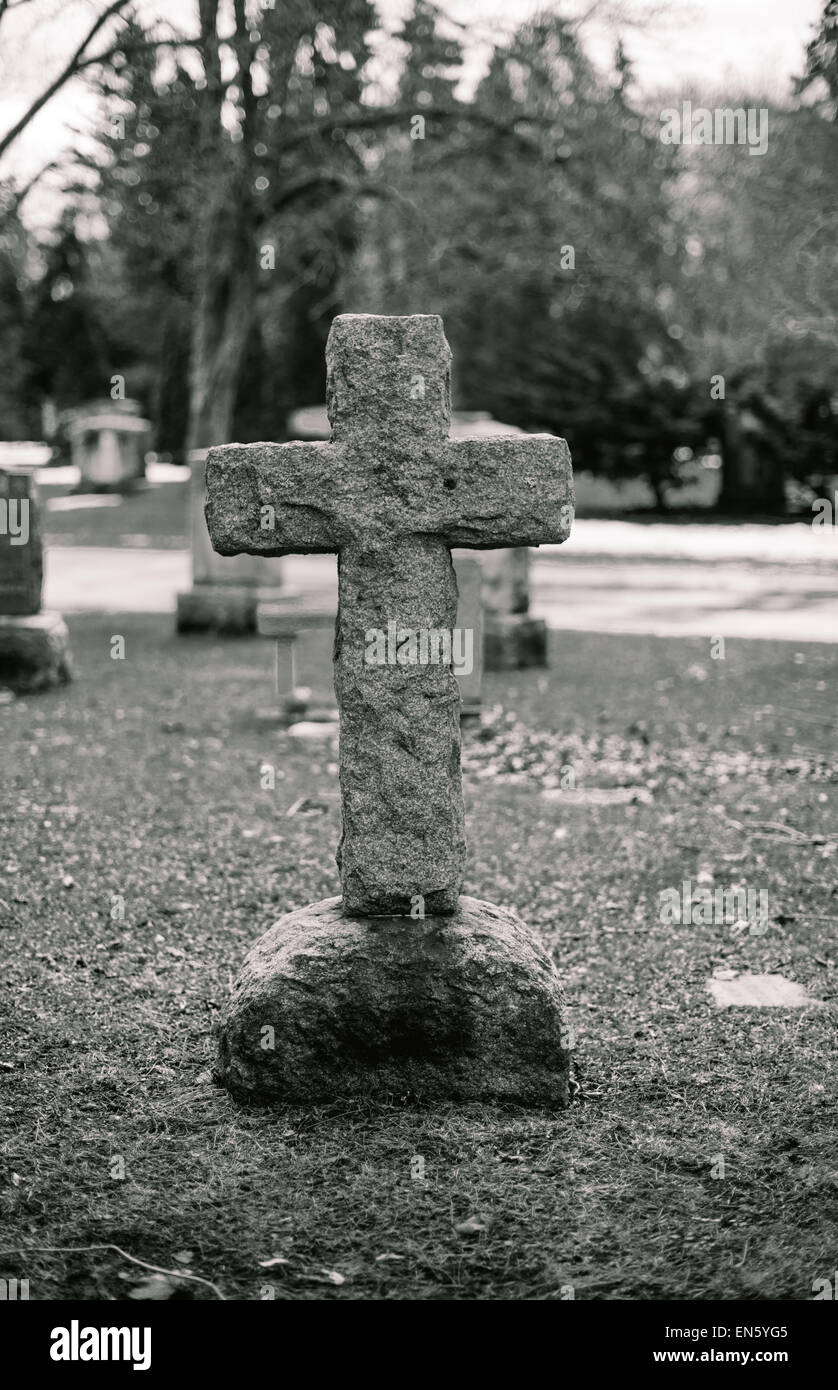 Kreuz grab -Fotos und -Bildmaterial in hoher Auflösung – Alamy