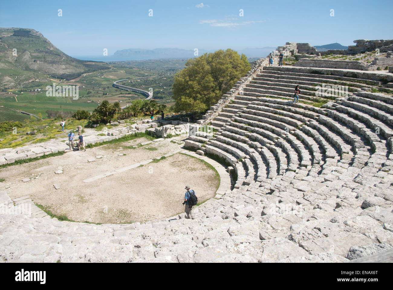 Segesta amphitheater -Fotos und -Bildmaterial in hoher Auflösung – Alamy