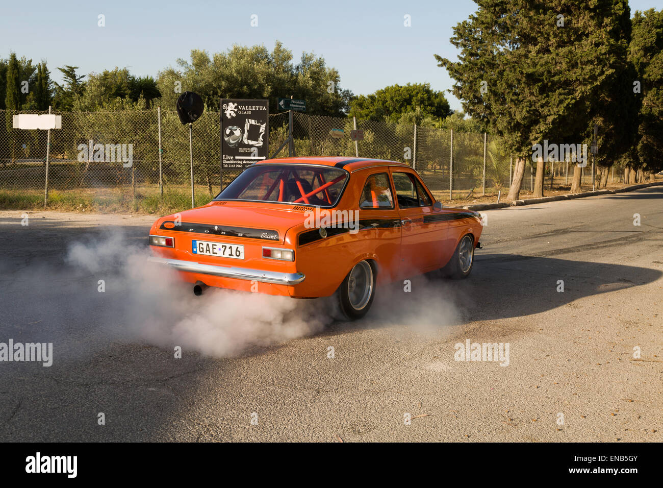 Ford Escort MKI Mexiko farbige Orange in Malta mit einem Cosworth-Motor ...